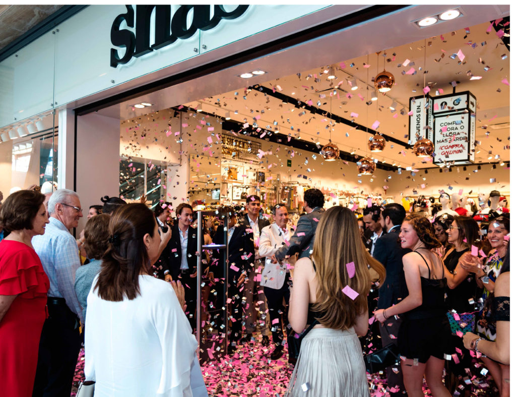 Shasa llega al 100 - Retailers - Negocios e innovación tecnológica