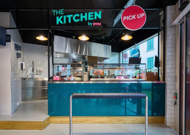 Valora, de FEMSA, abre su primera tienda Avec en Zúrich